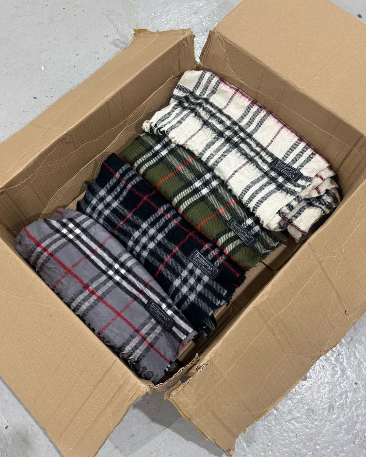 Burberry Scarves Vintage Wholesale Reseller Boxes